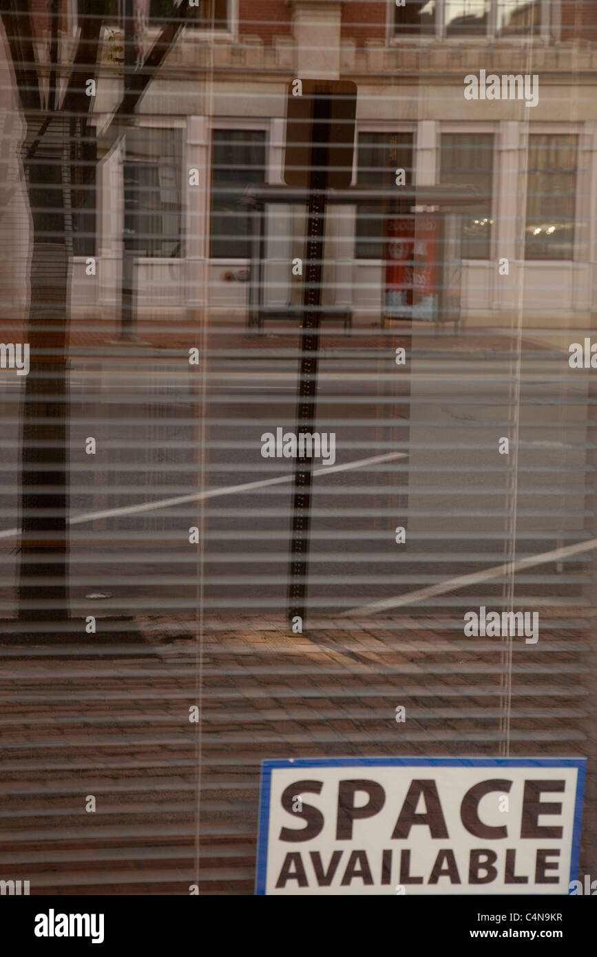 Building space available hi-res stock photography and images - Alamy