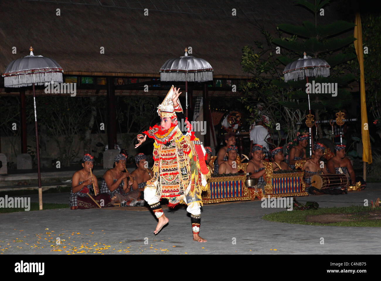 Baris bali dancer hi-res stock photography and images - Alamy