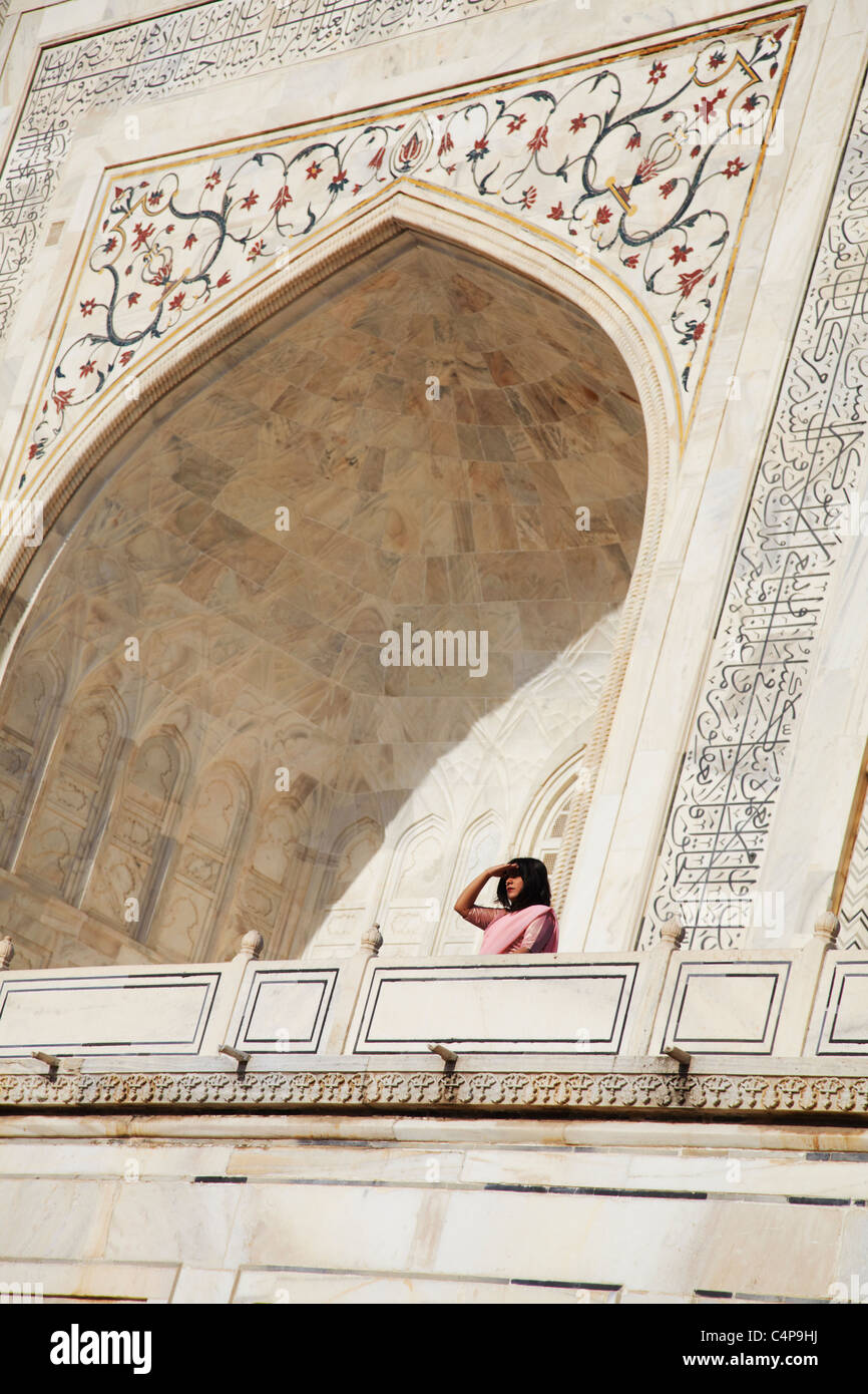Indian woman in agra hi-res stock photography and images - Alamy