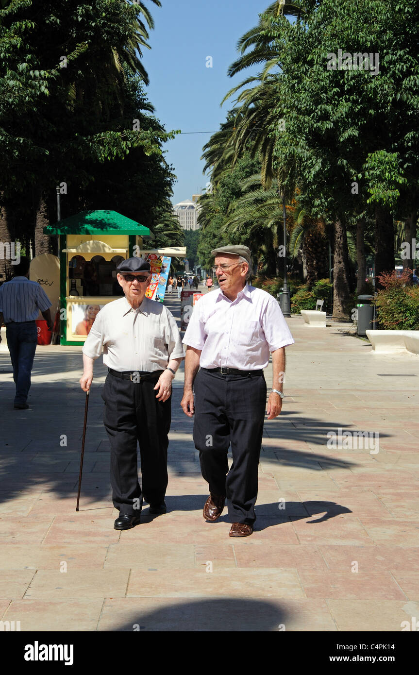 Old spanish men hi-res stock photography and images - Alamy