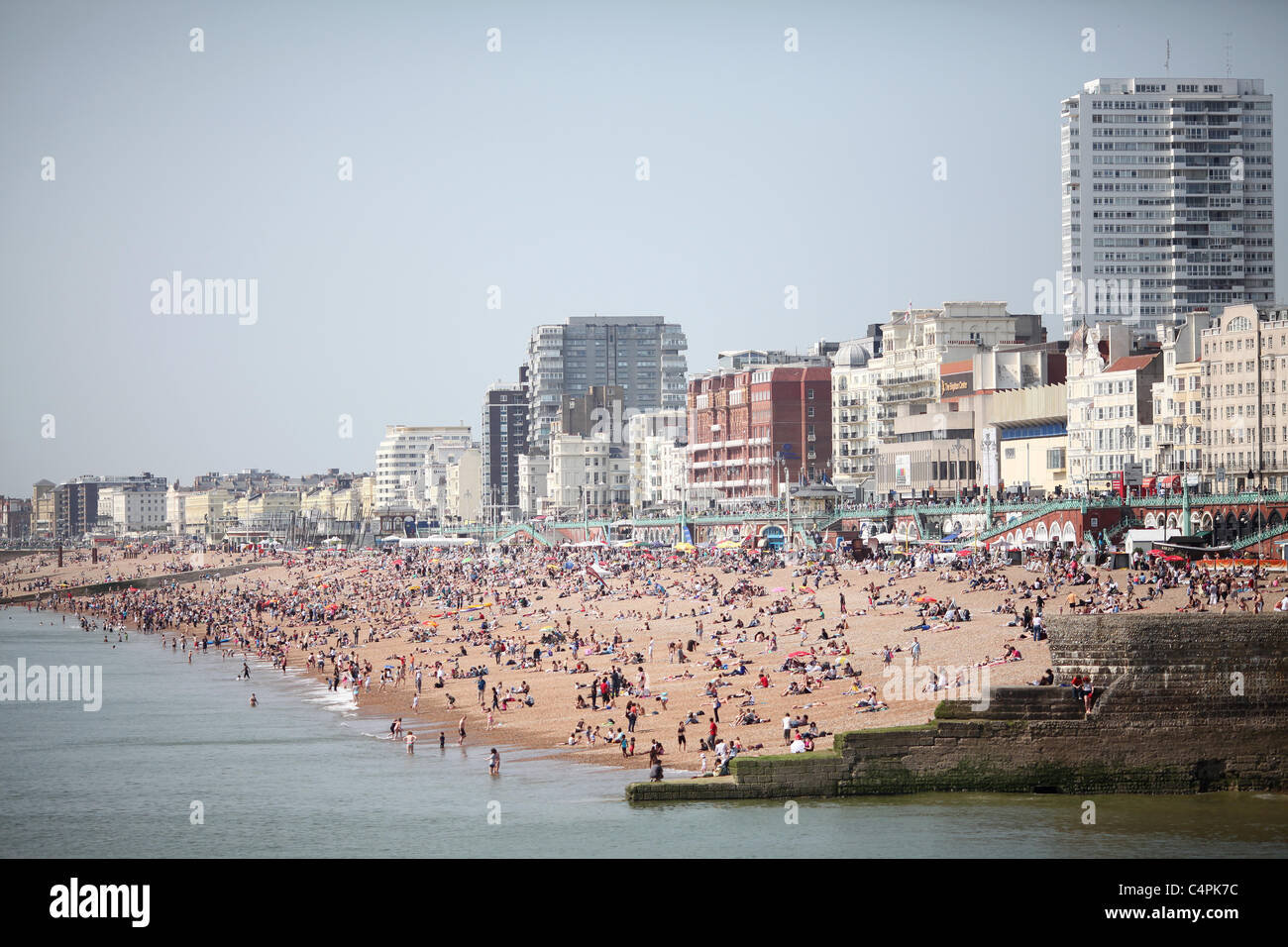 Busy beach picture hi-res stock photography and images - Alamy