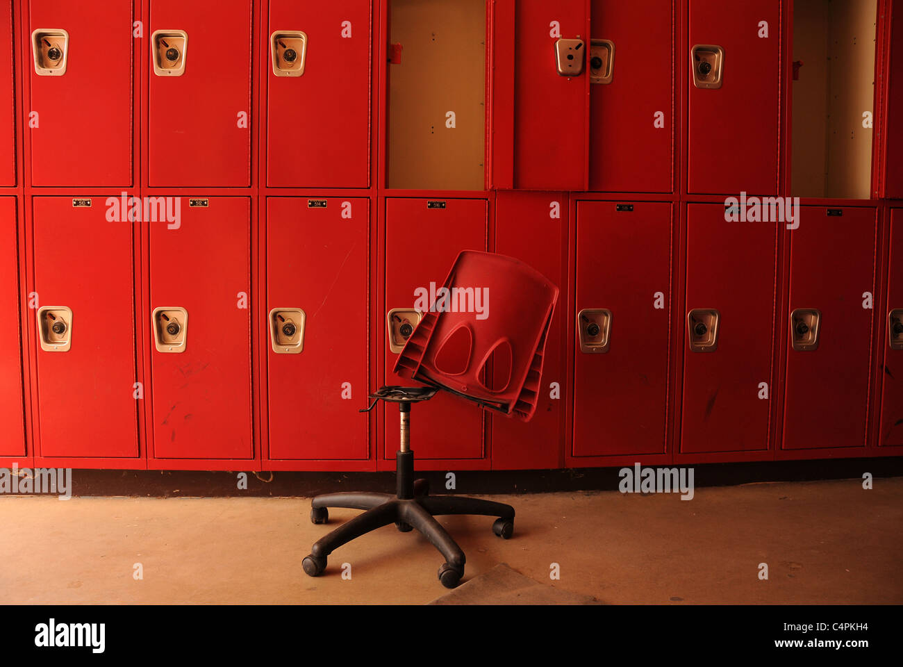 Empty school lockers Stock Photo - Alamy