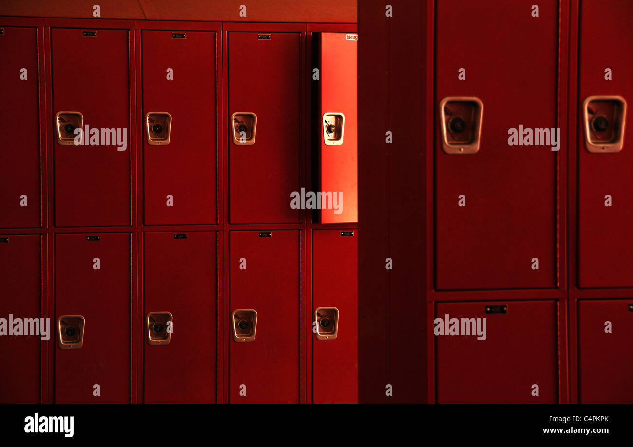Empty school lockers Stock Photo - Alamy