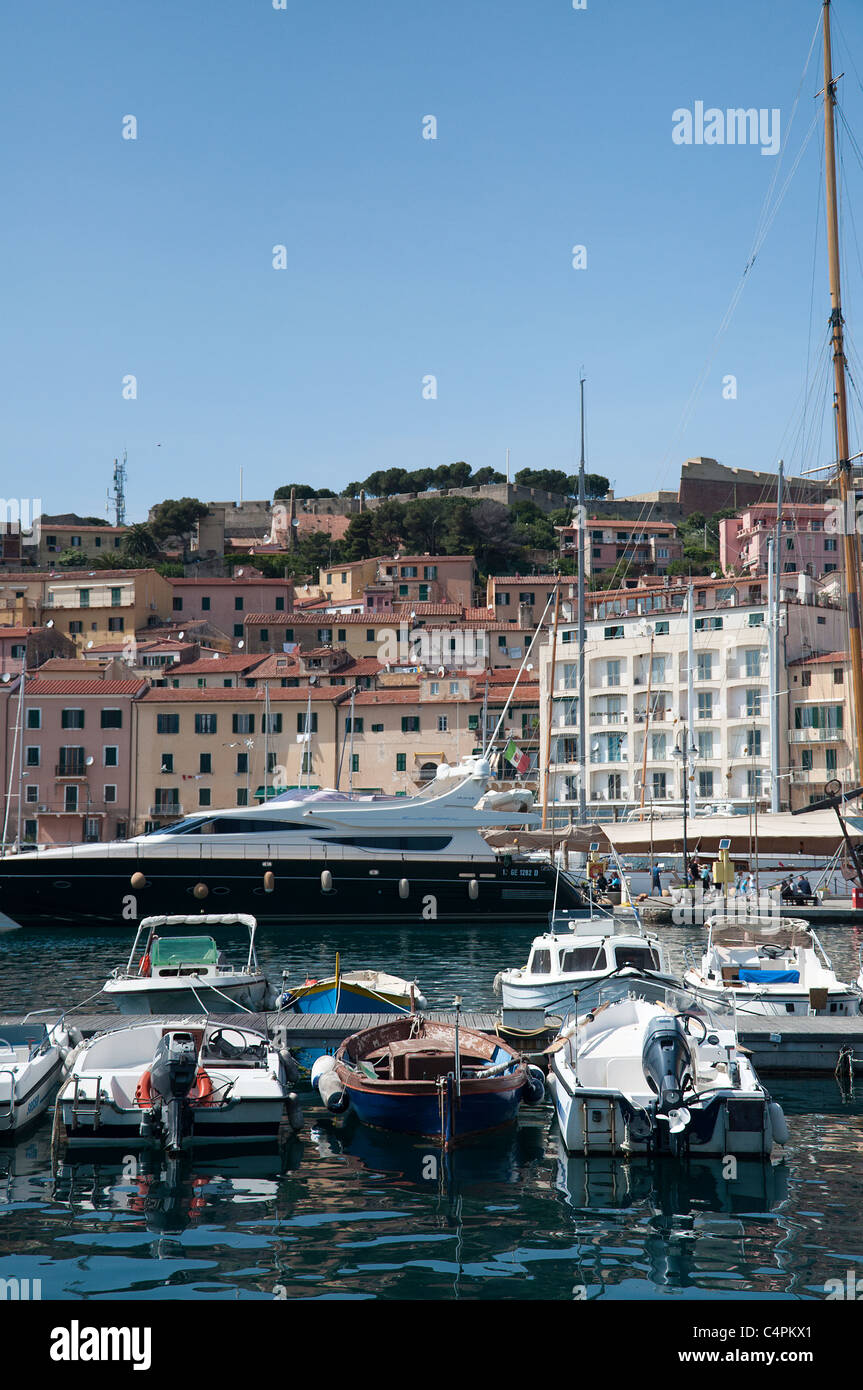 Elba port hi-res stock photography and images - Alamy