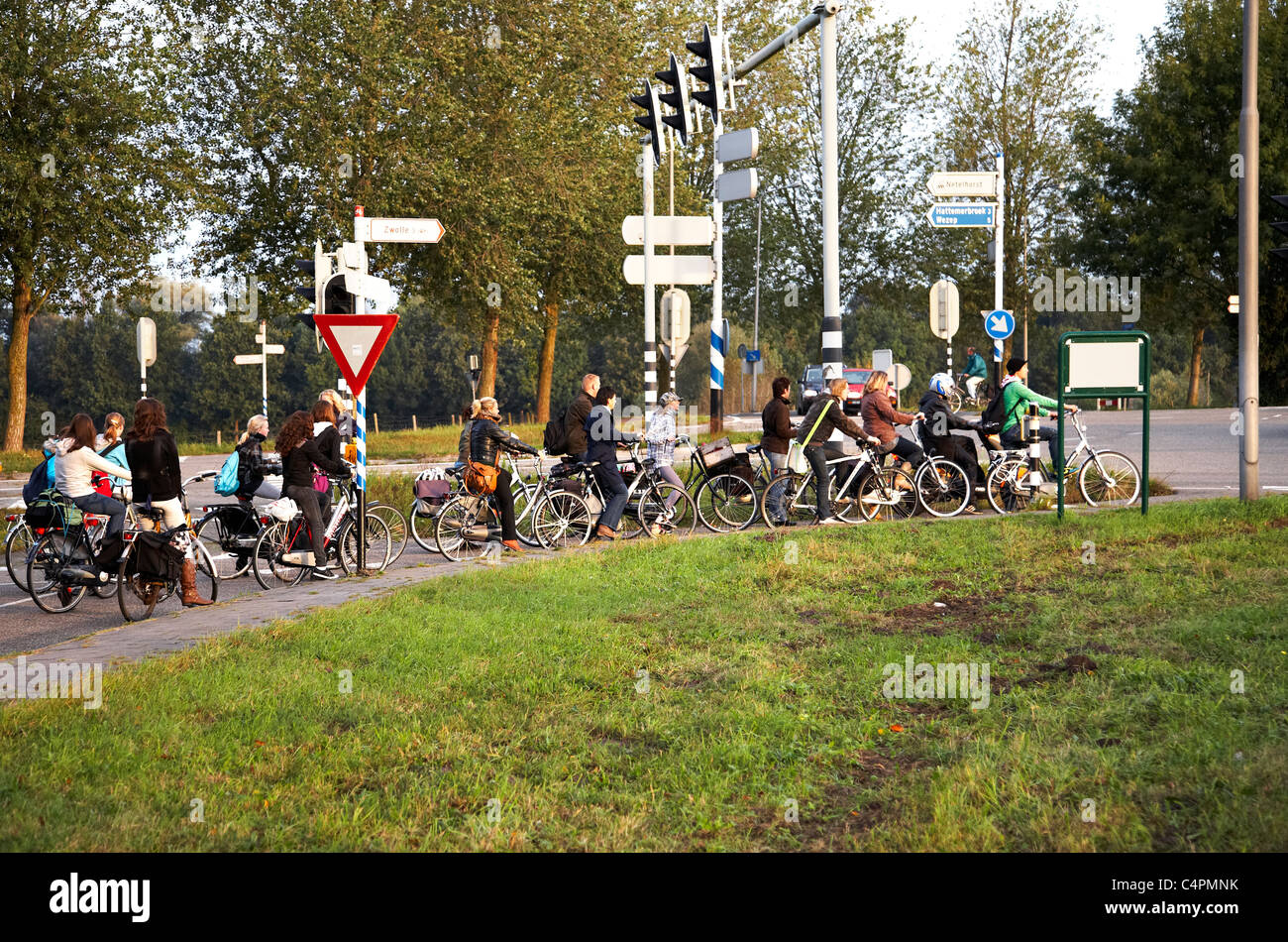 Cyclist traffic light hi-res stock photography and images - Alamy
