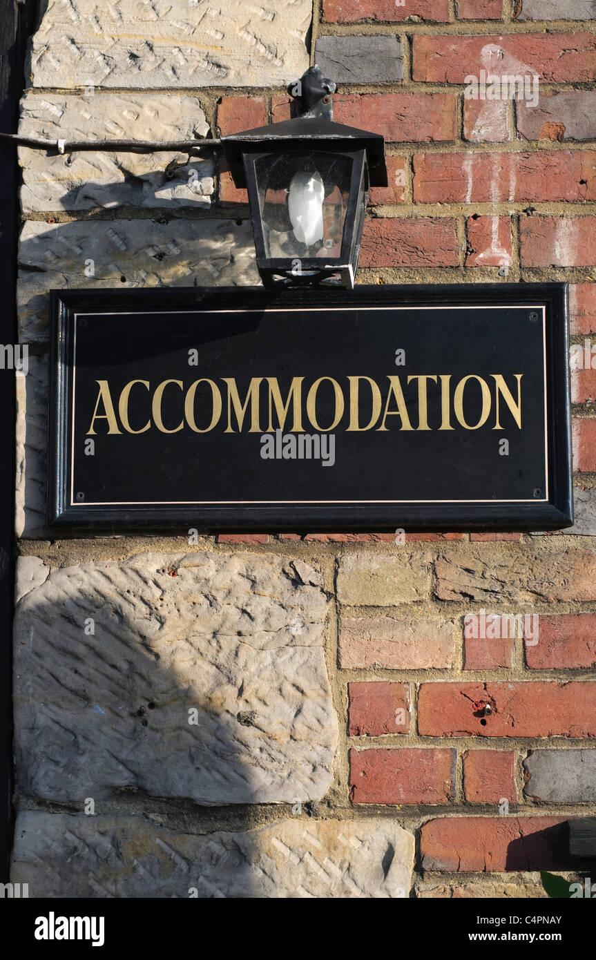 Accommodation sign hi-res stock photography and images - Alamy