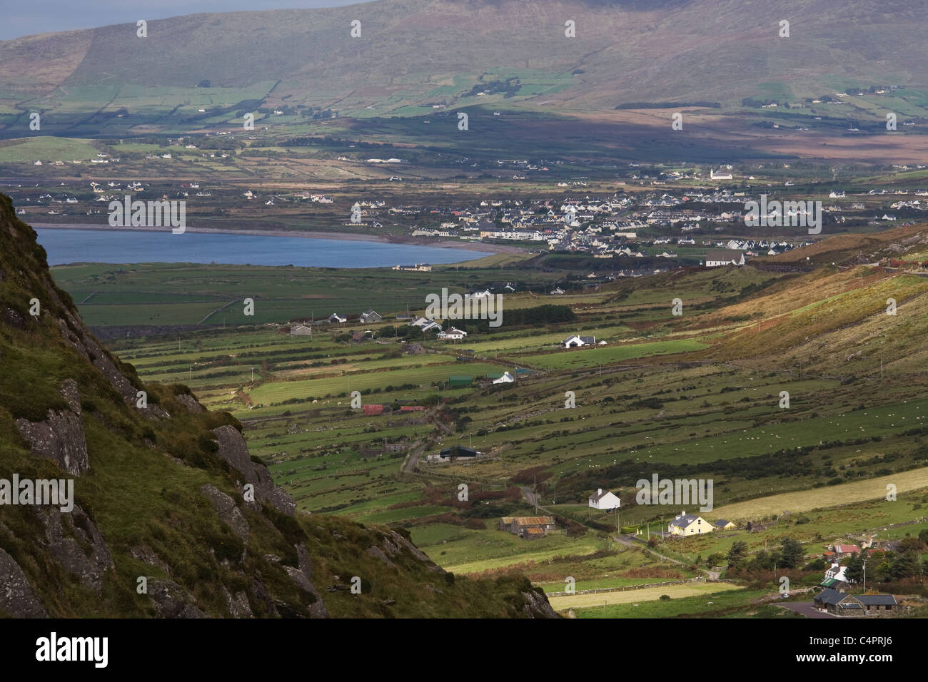 View into Ballinskelligs Bay, Ring of Kerry, Iveragh Peninsula, Co ...