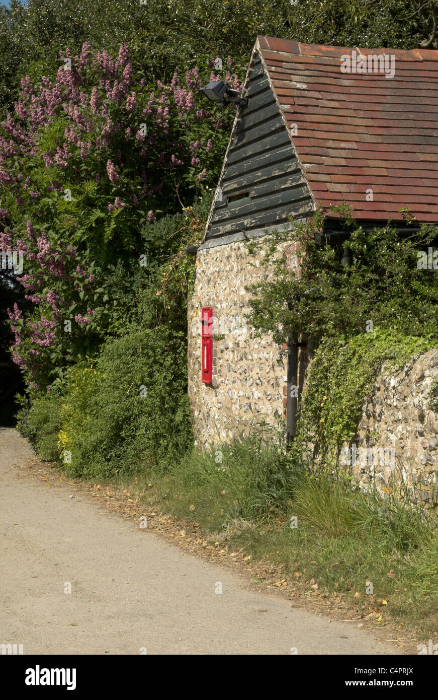 Rural post box - South Stoke in West Sussex Stock Photo - Alamy