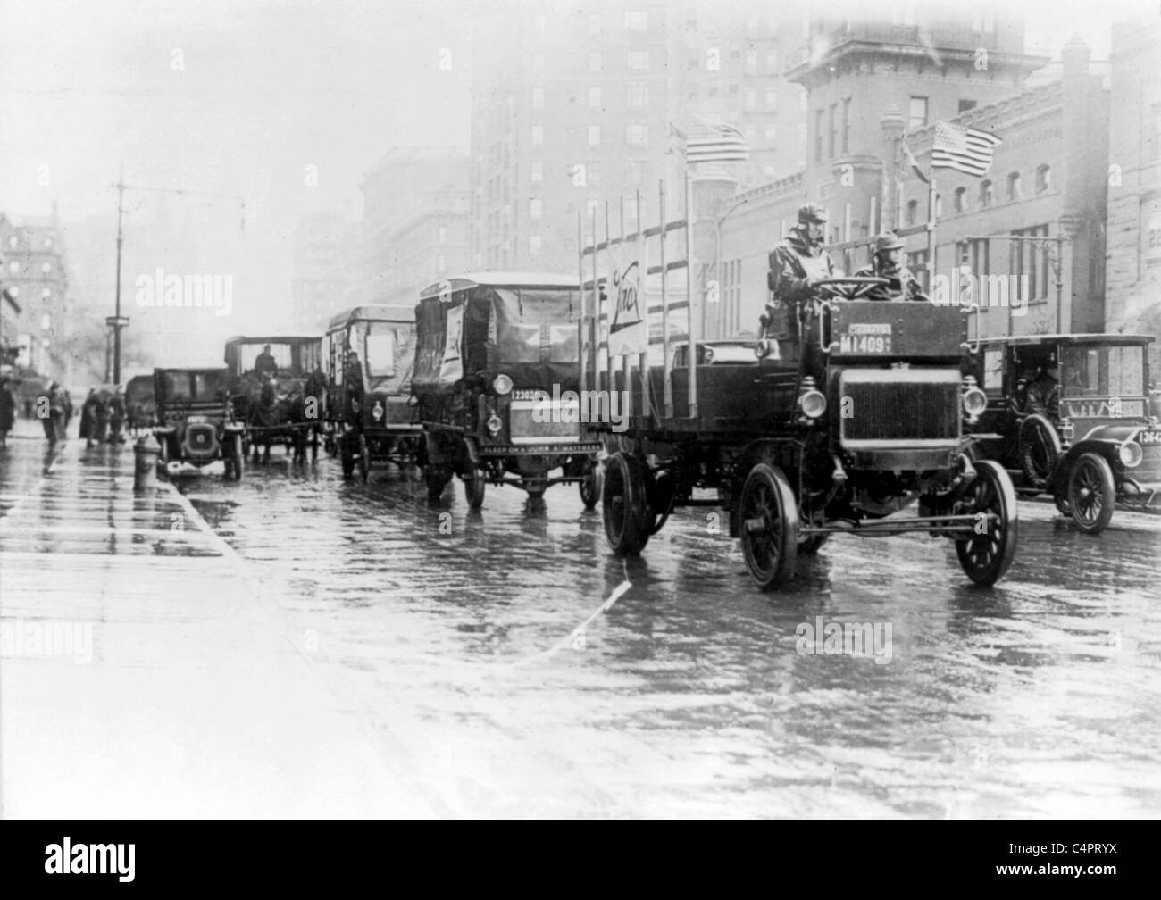 New york car traffic Black and White Stock Photos & Images - Alamy