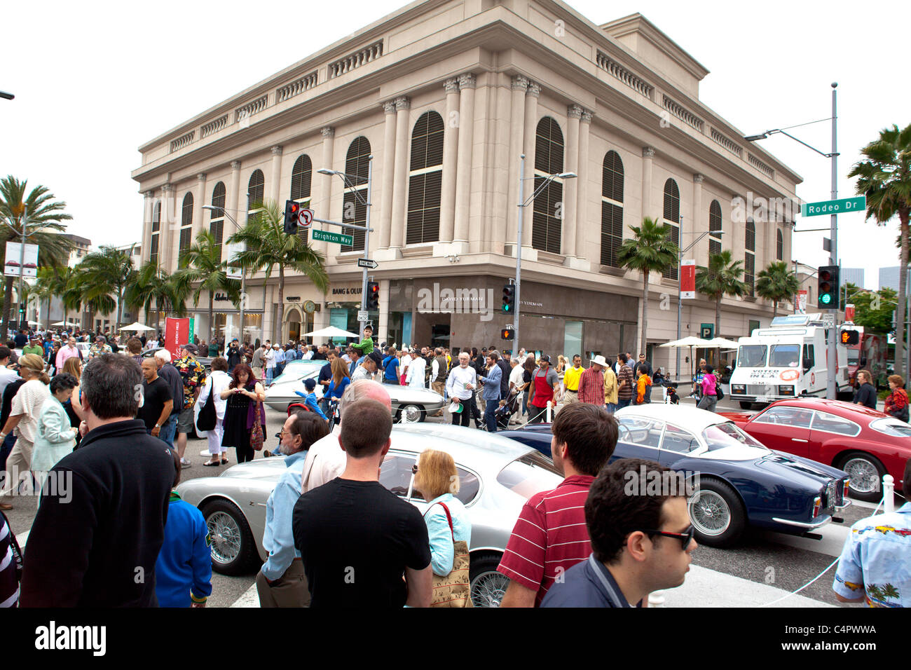 A crowd and car scene at the 2011 Rodeo Drive Concours D'elegance Stock ...
