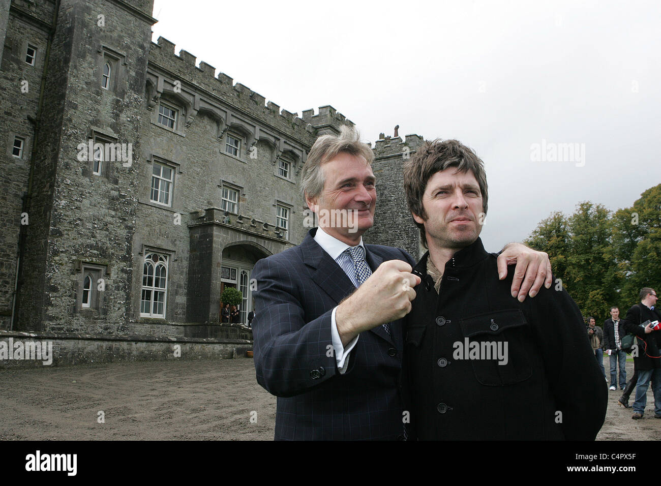 At slane castle hi-res stock photography and images - Alamy