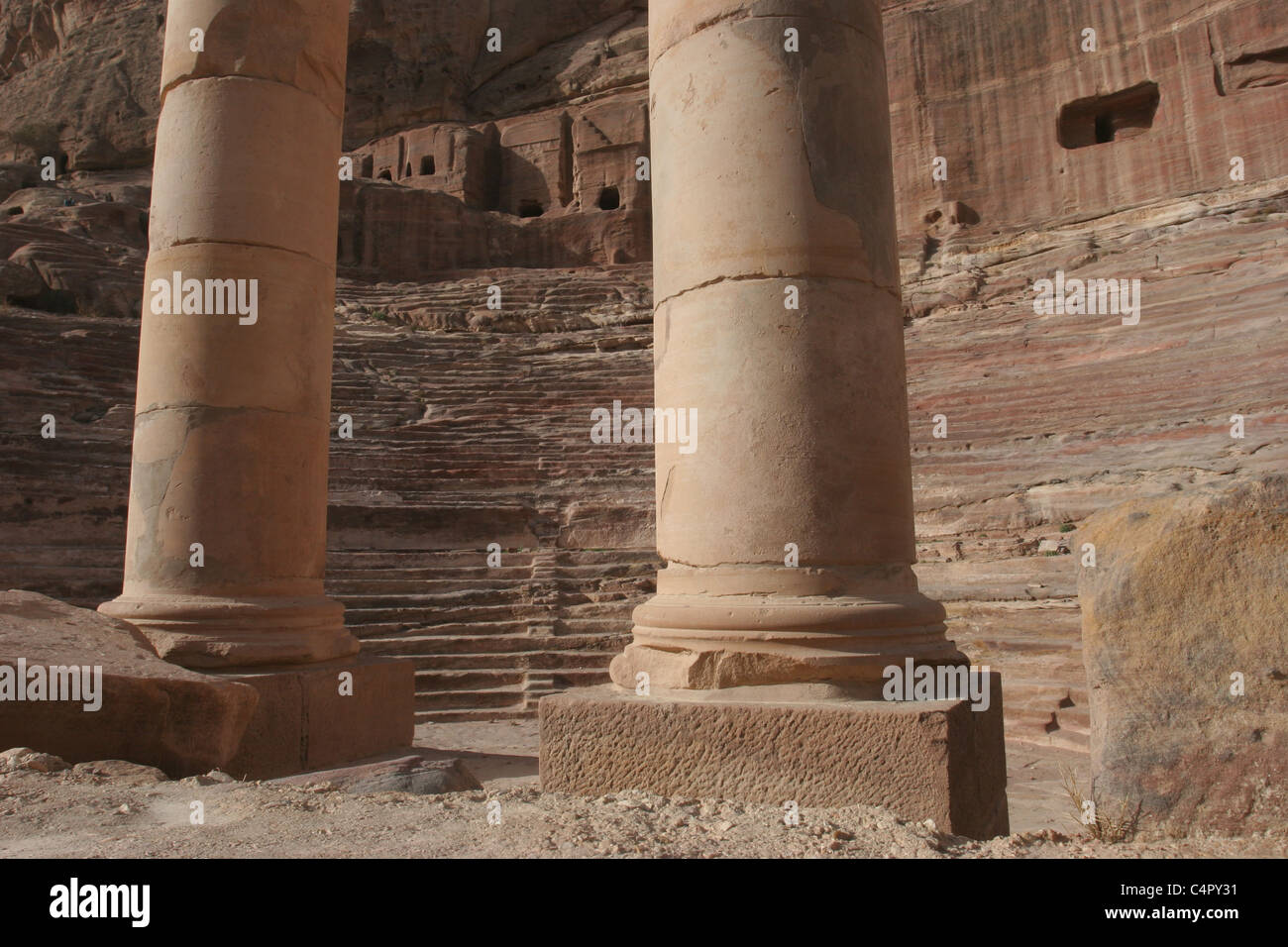Petra amphitheater hi-res stock photography and images - Alamy