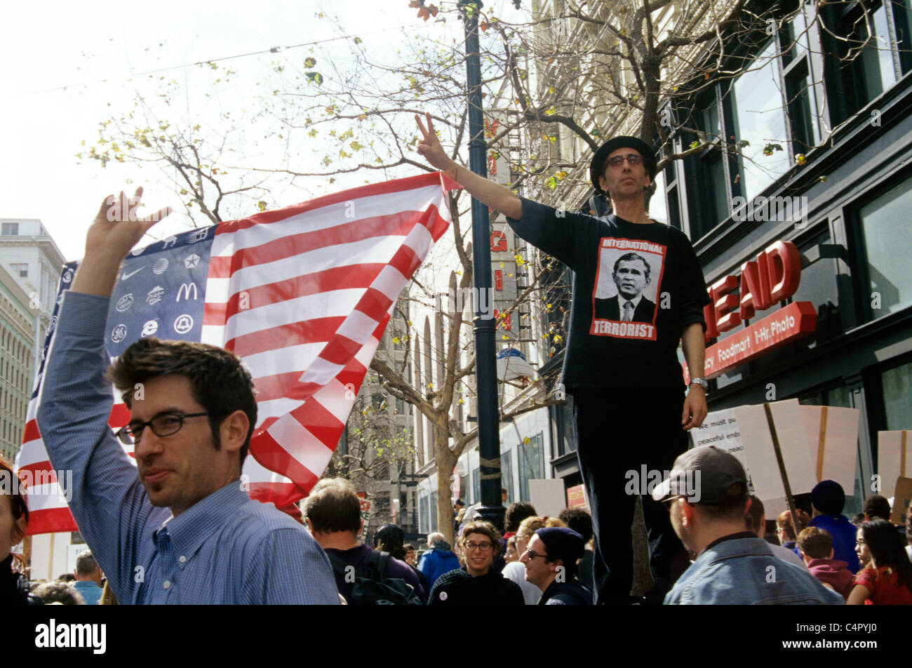 Anti flash hi-res stock photography and images - Alamy