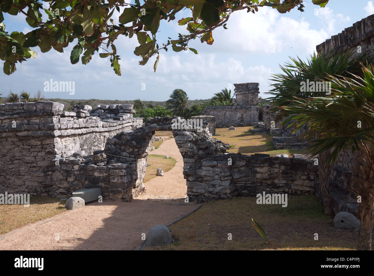 Castillo maya hi-res stock photography and images - Alamy