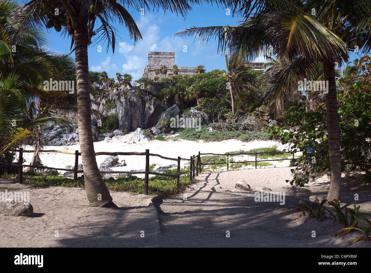The Mayan ruins of El Castillo Stock Photo - Alamy