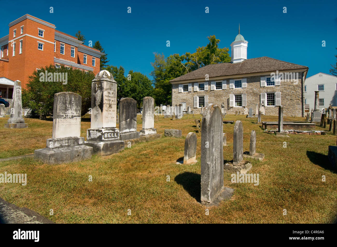 Old stone church lewisburg hi-res stock photography and images - Alamy
