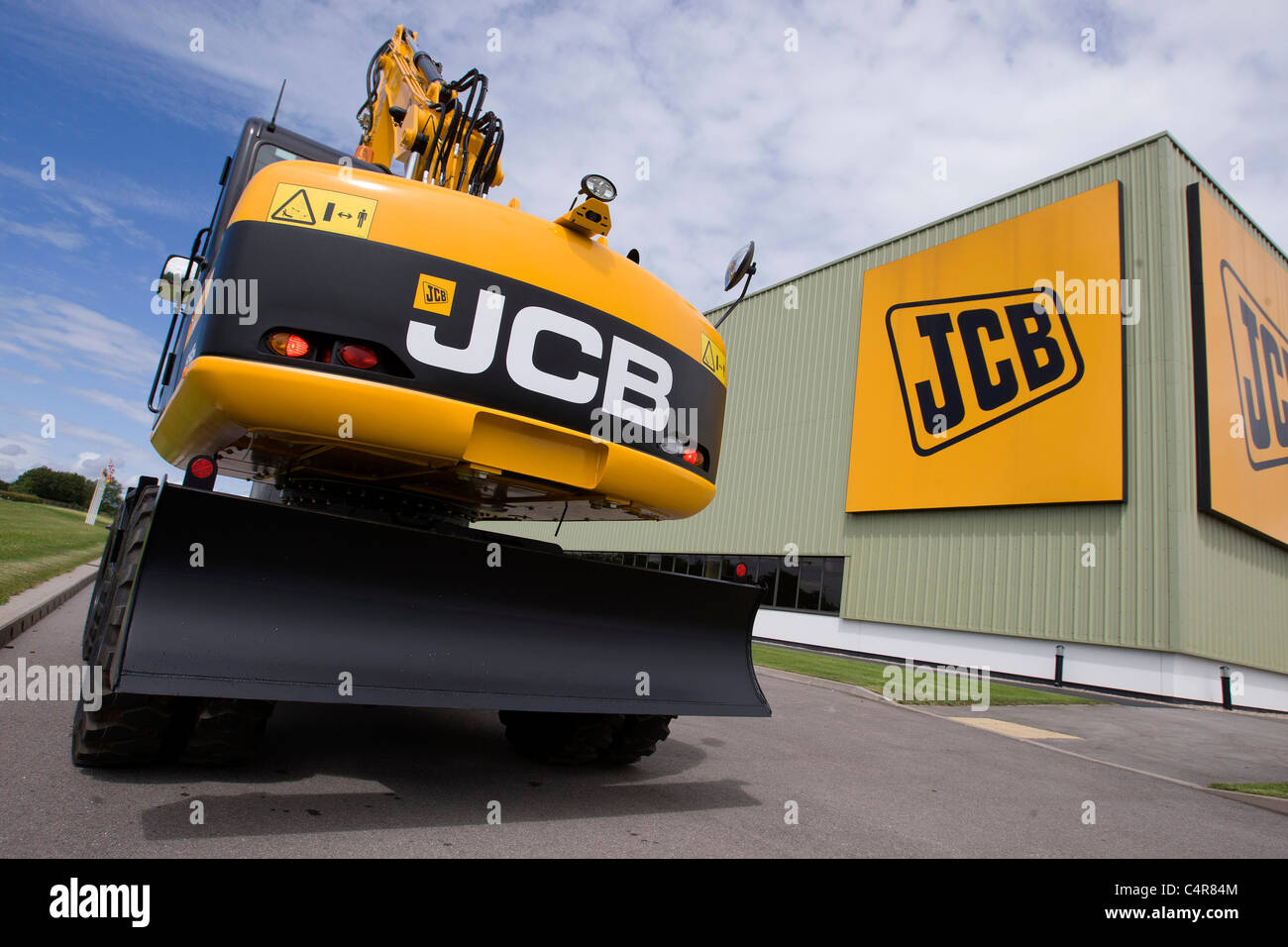 Diggers uttoxeter staffordshire bamford hi-res stock photography and ...