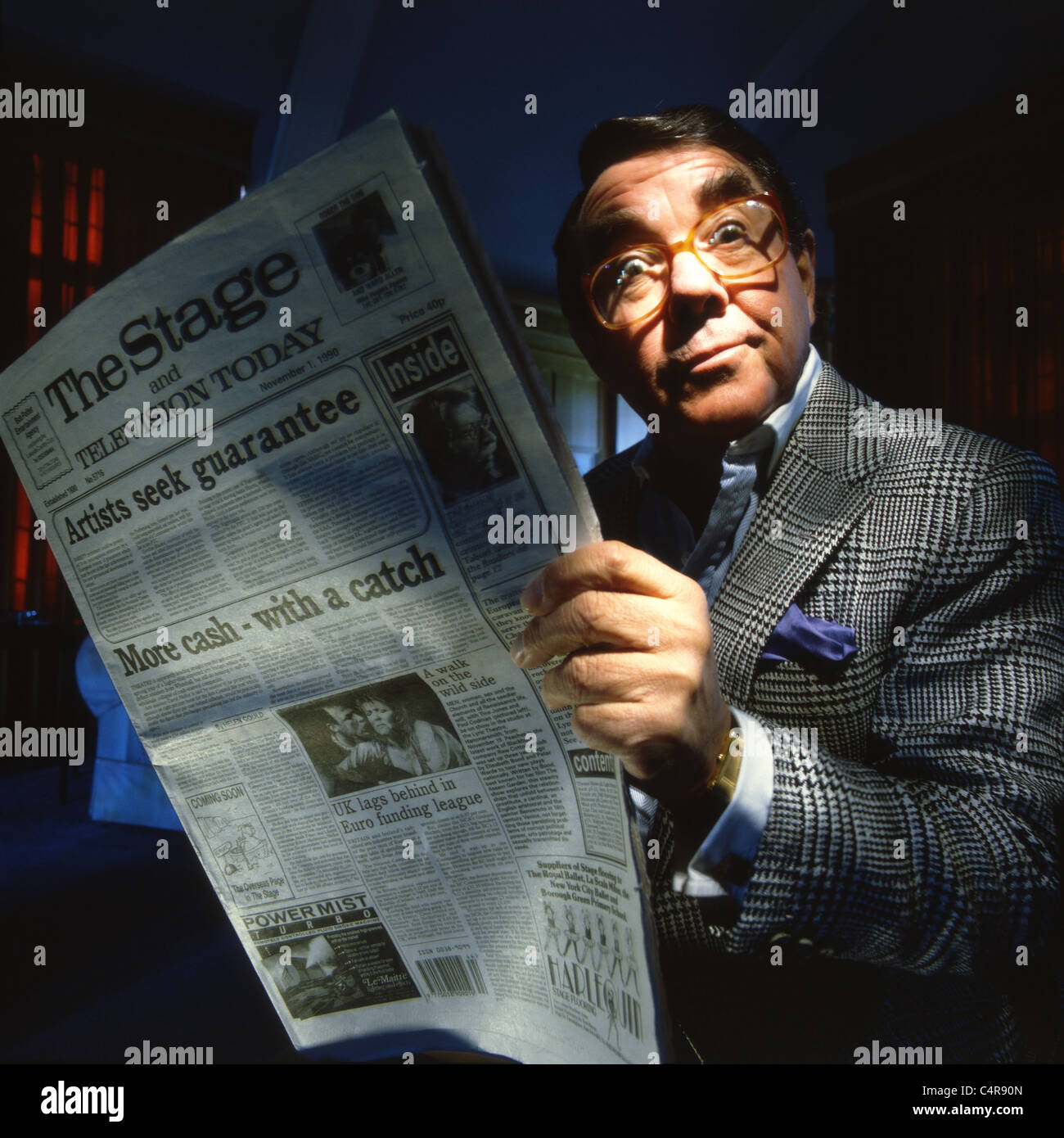 Portrait of comedian, entertainer and celebrity Ronnie Corbett Stock ...