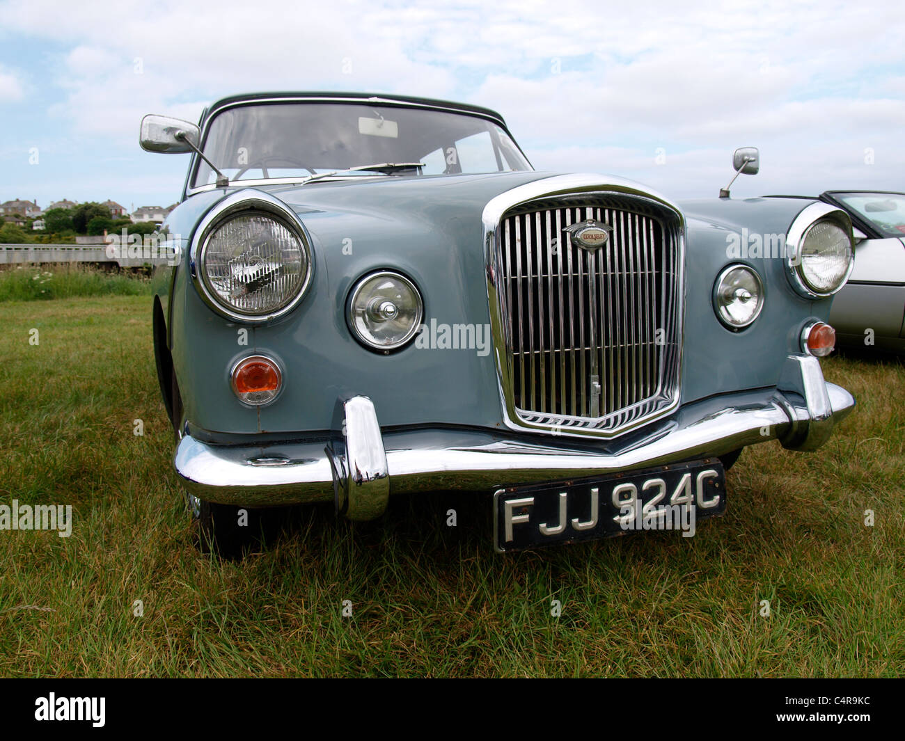Classic wolseley hi-res stock photography and images - Alamy