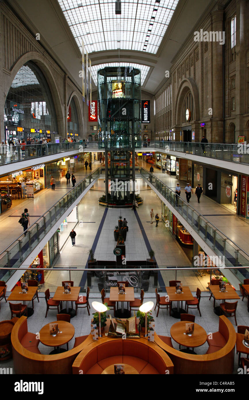 Leipzig germany shops hi-res stock photography and images - Alamy