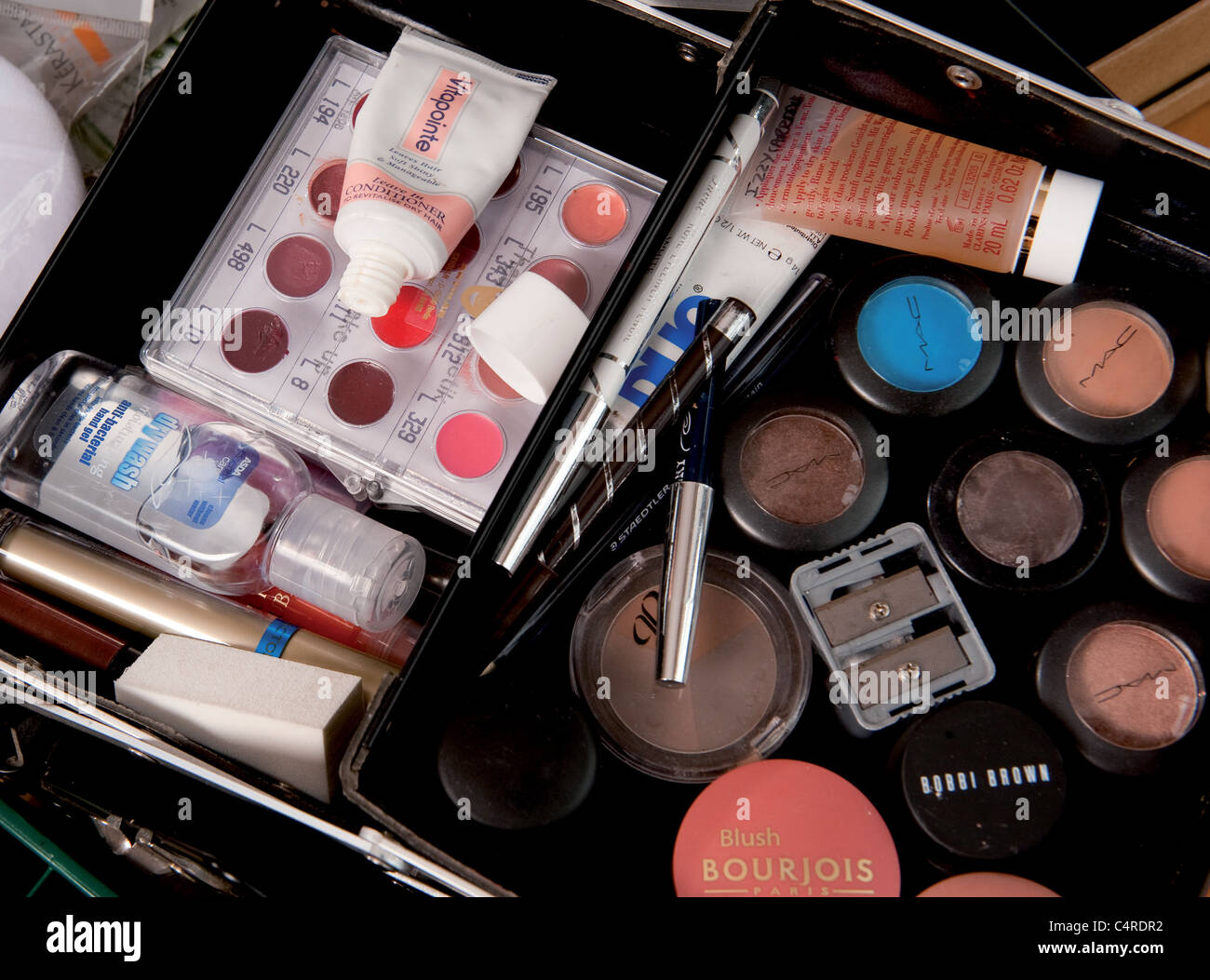 Make-up Box and cosmetics Stock Photo - Alamy
