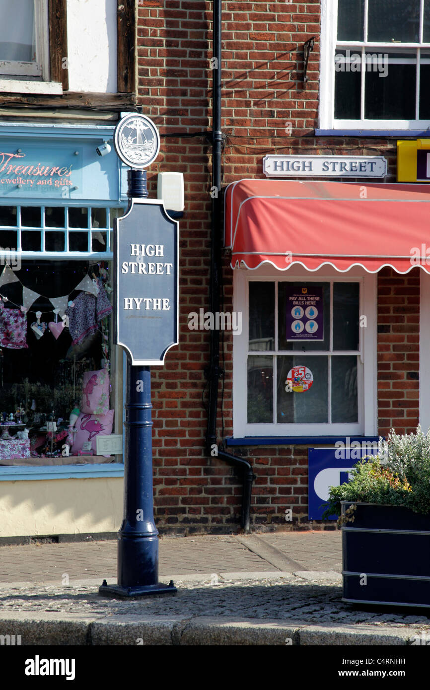 High street sign hi-res stock photography and images - Alamy