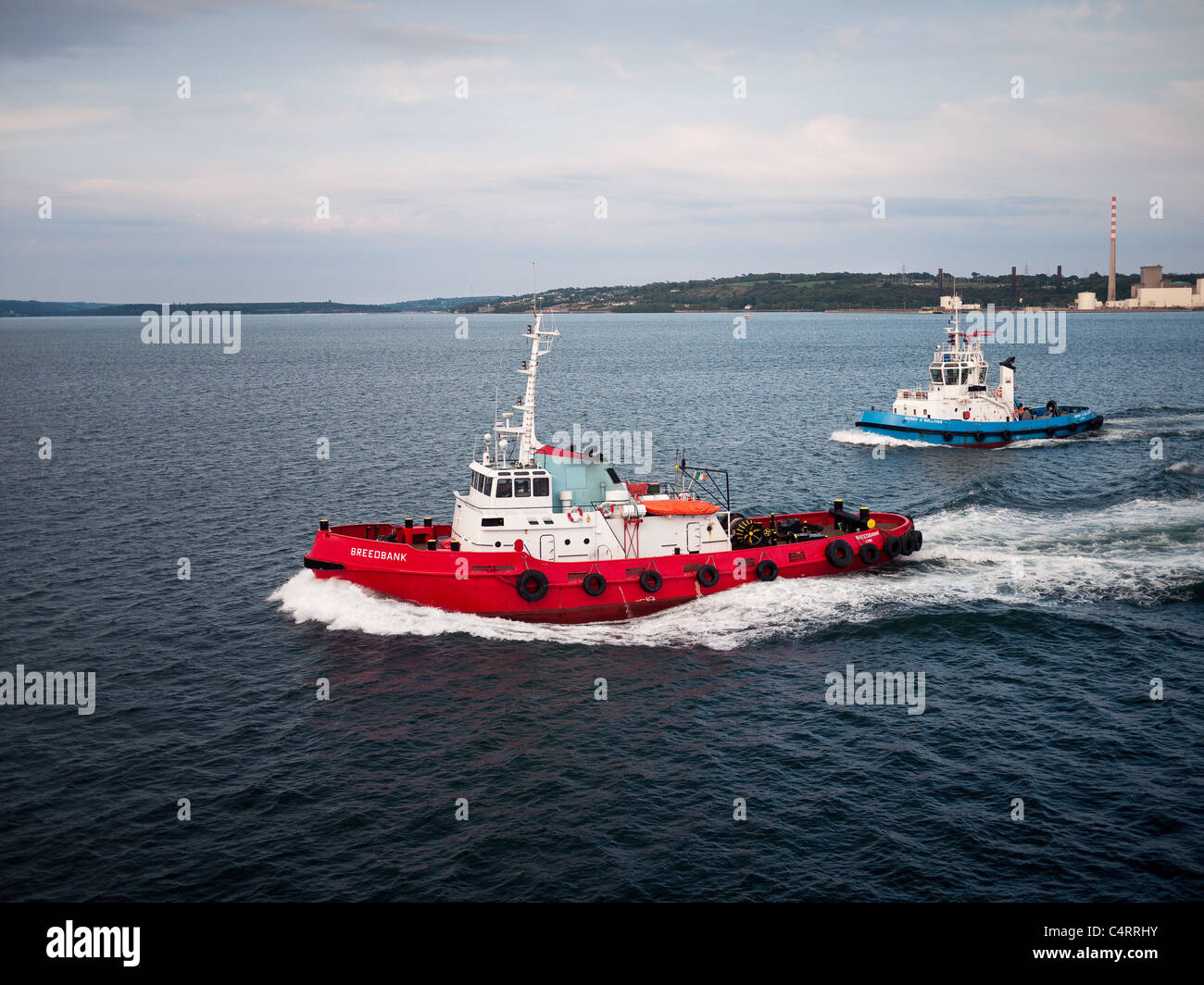Boat tug tugs tugs hi-res stock photography and images - Alamy