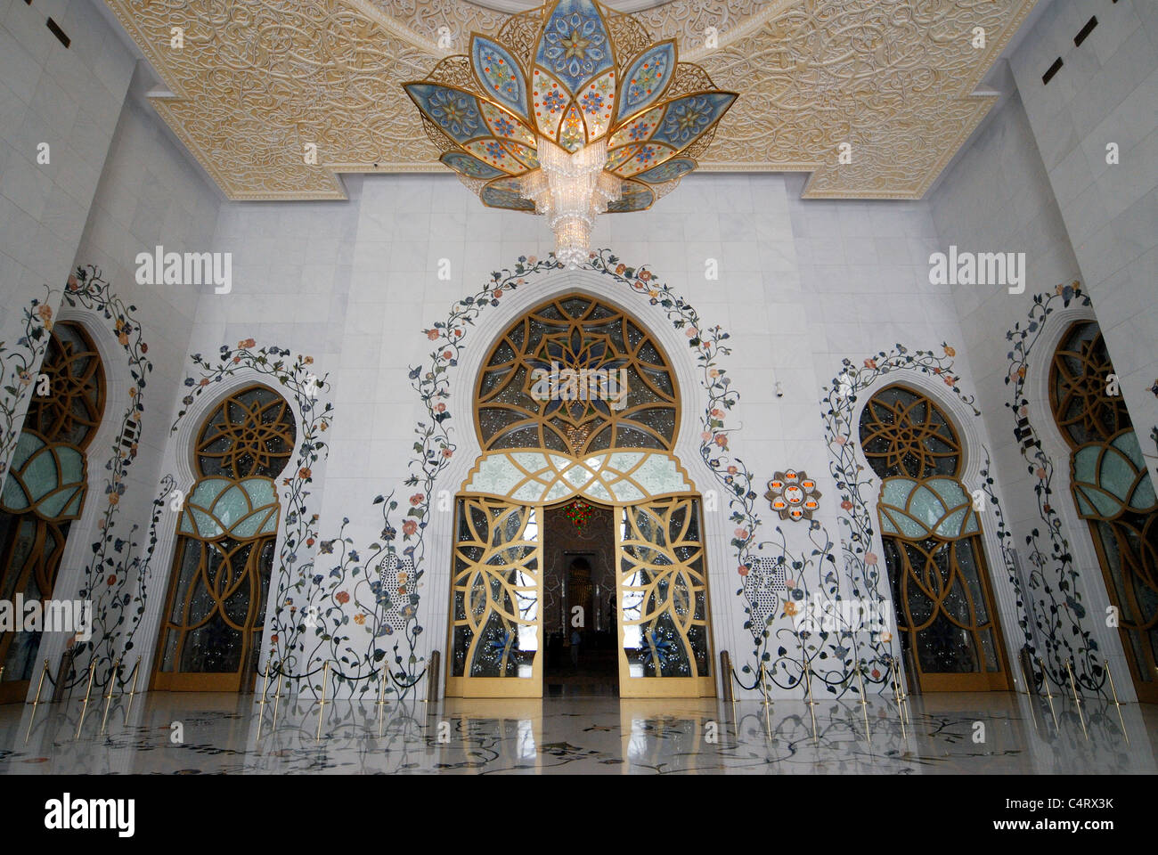 Main Prayer Room Entrance Sheik Zayed Mosque, Abu Dhabi, UAE Stock ...