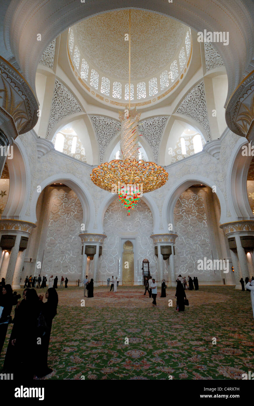 Main Prayer Hall Sheik Zayed Mosque, Abu Dhabi, UAE Stock Photo - Alamy