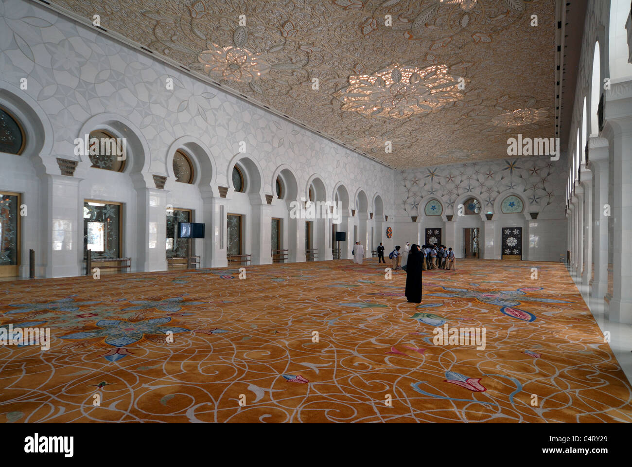 Prayer Room Sheik Zayed Mosque, Abu Dhabi, UAE Stock Photo - Alamy