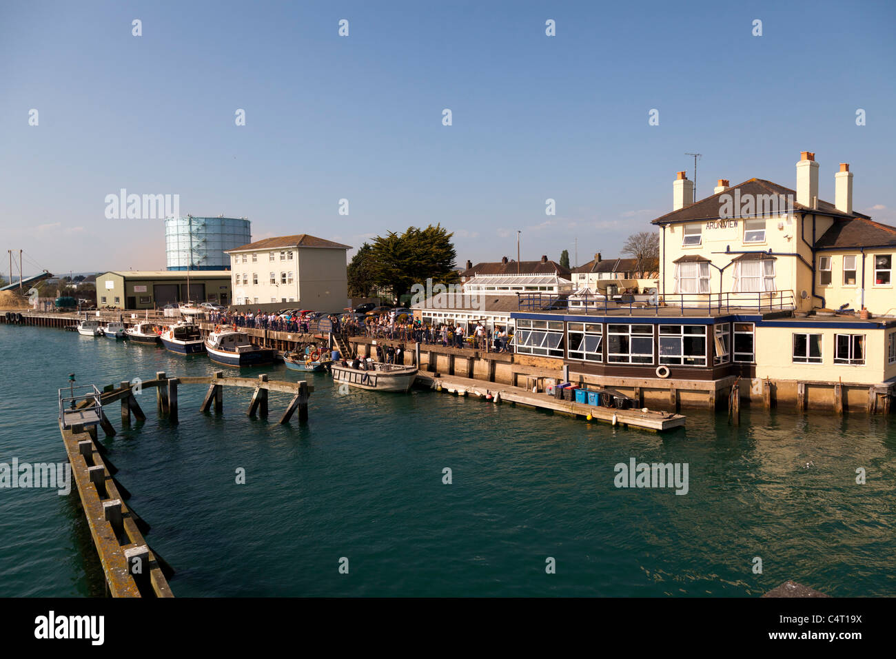 waterside pub and crowds on quayside at Littlehampton Marina Stock ...
