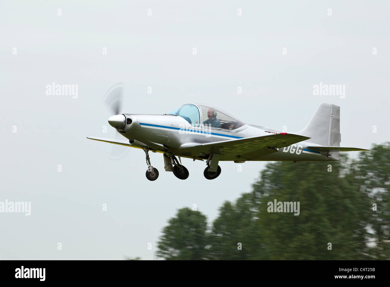 Falco F8L Series 3 (Modified) G-PDGG taking-off from Breighton Airfield ...