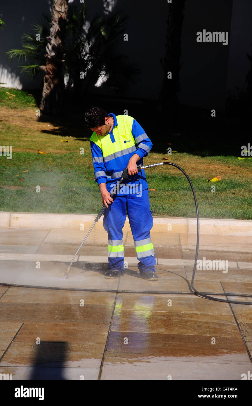 Jet washing floor hi-res stock photography and images - Alamy