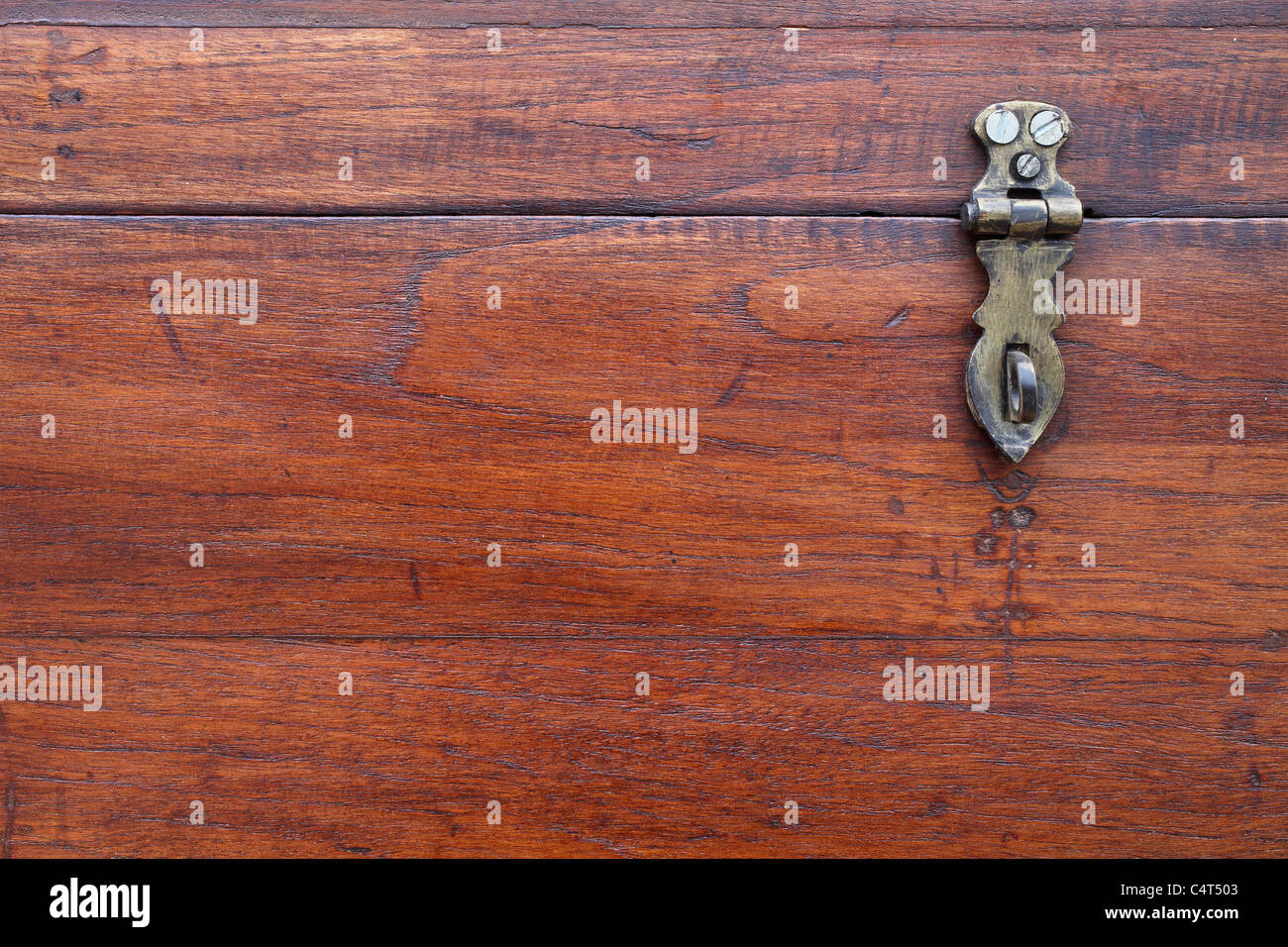 Wooden chest box hi-res stock photography and images - Alamy
