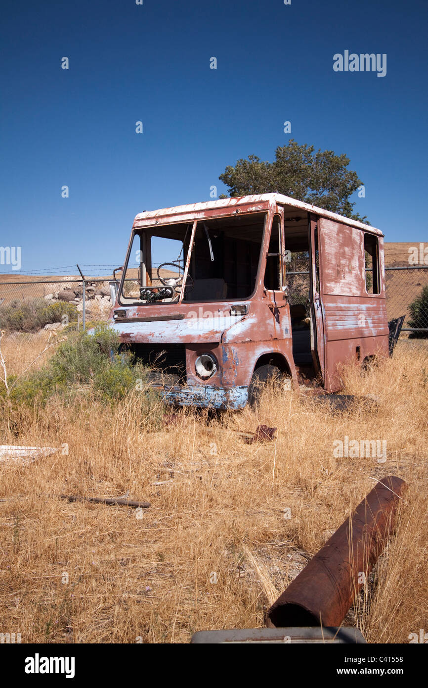 Vintage delivery truck hi-res stock photography and images - Alamy