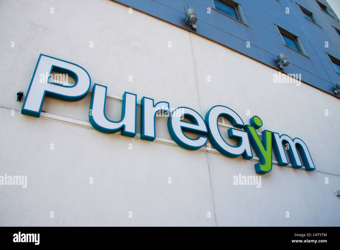 Pure gym hi-res stock photography and images - Alamy