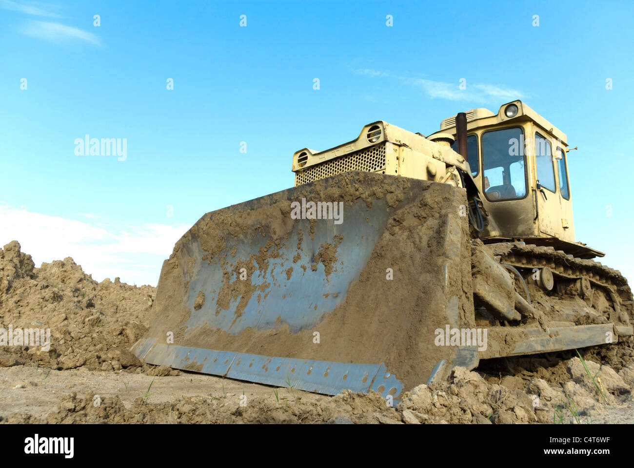 digger, Heavy Duty construction equipment parked at work site Stock ...