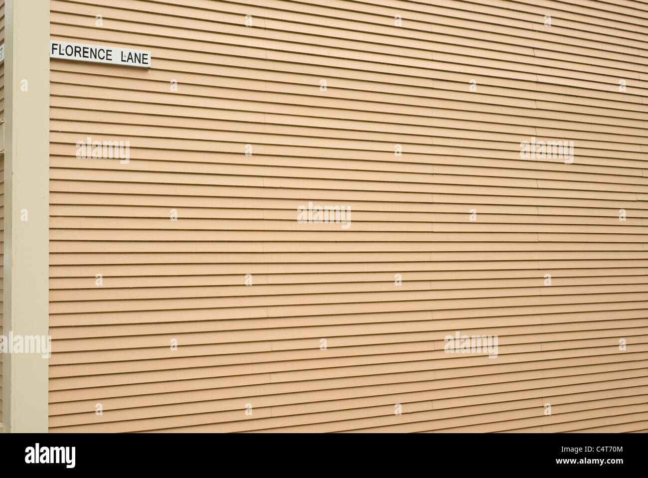 The wall with sign - texture Stock Photo - Alamy