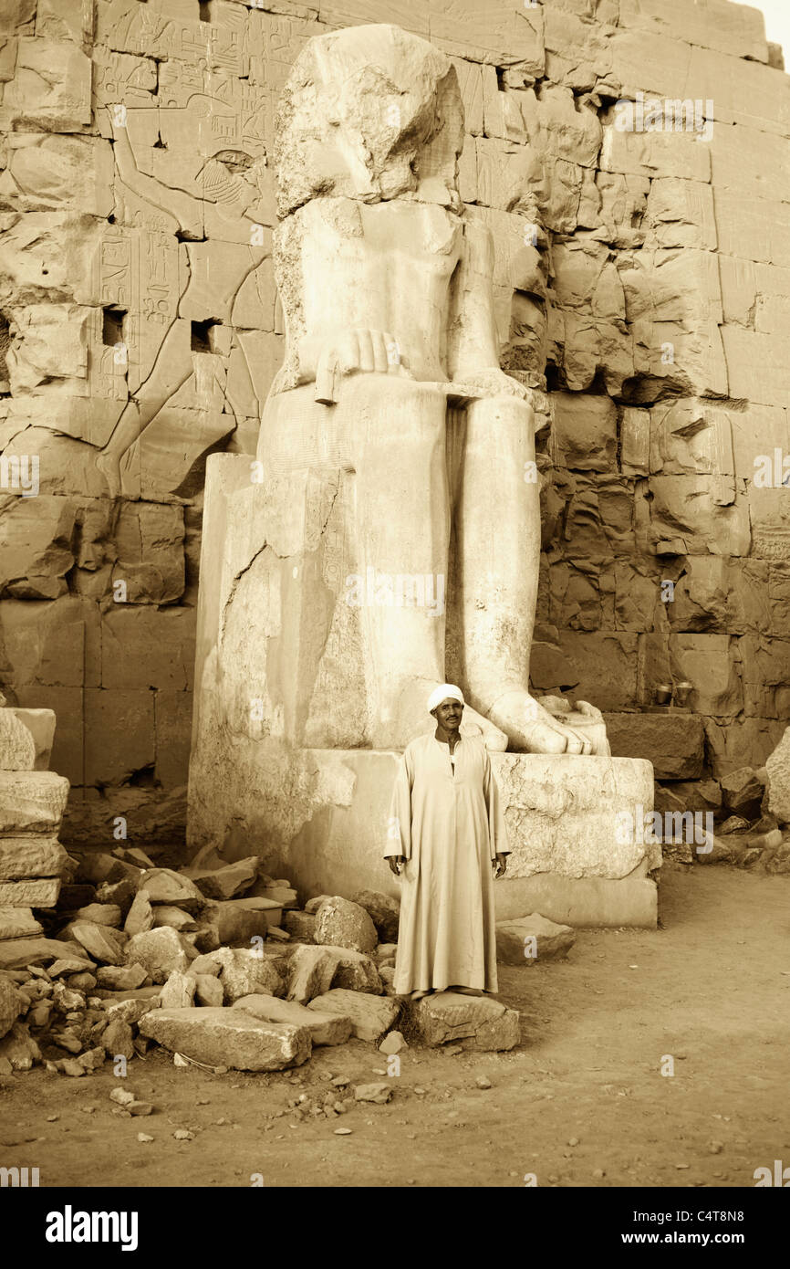 Ancient garb hi-res stock photography and images - Alamy