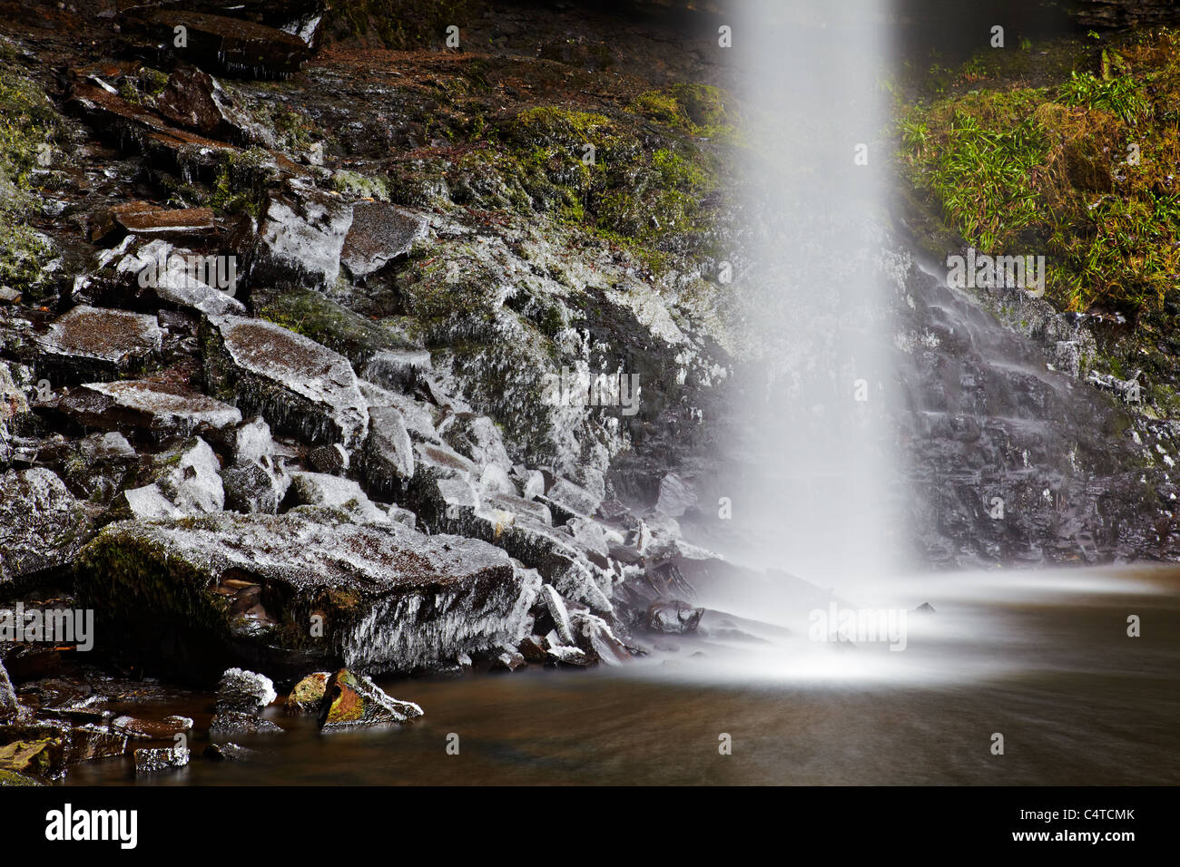 Henrhyd falls hi-res stock photography and images - Alamy
