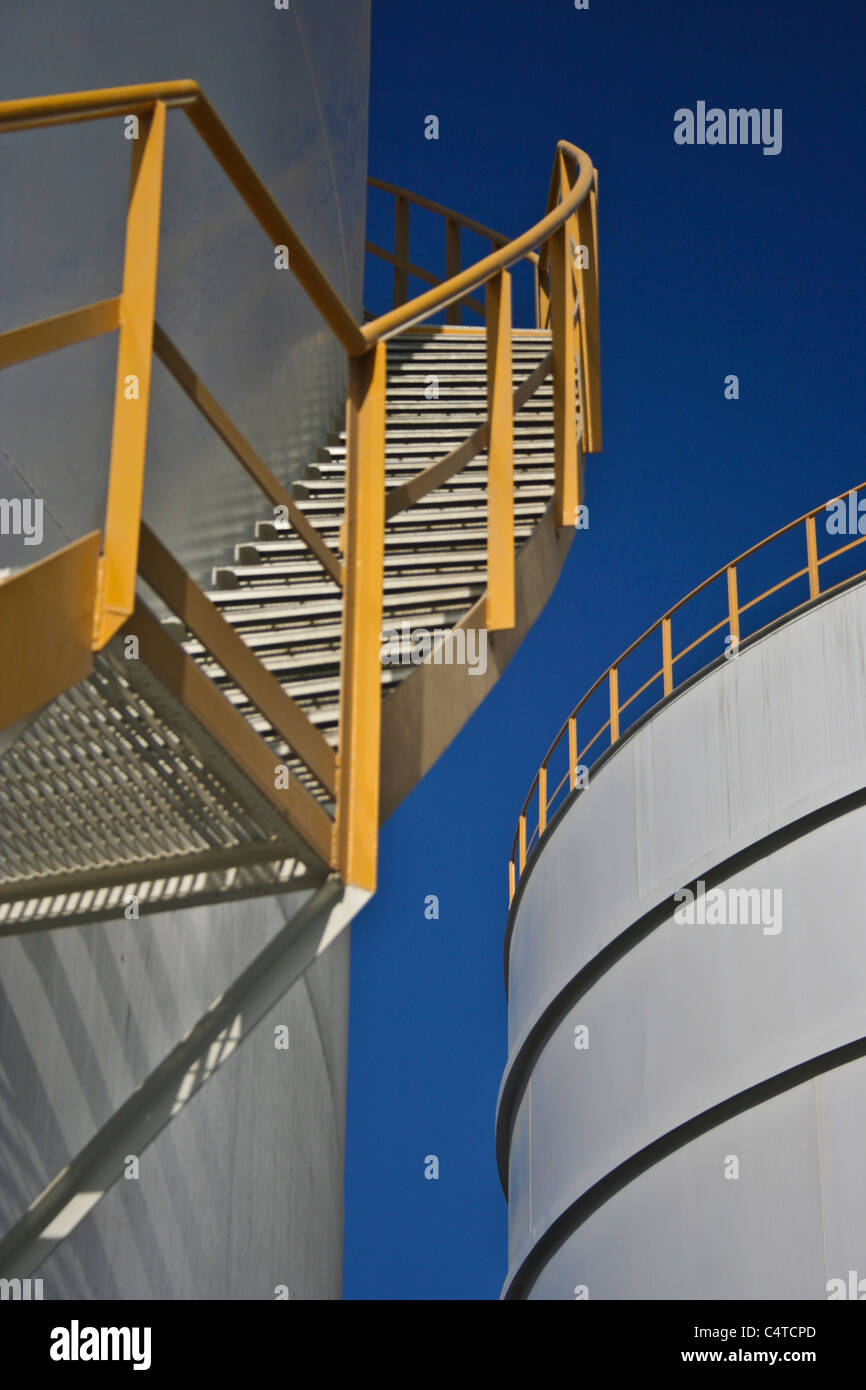 Petrochemical tannk farm oil and gas uae Stock Photo - Alamy