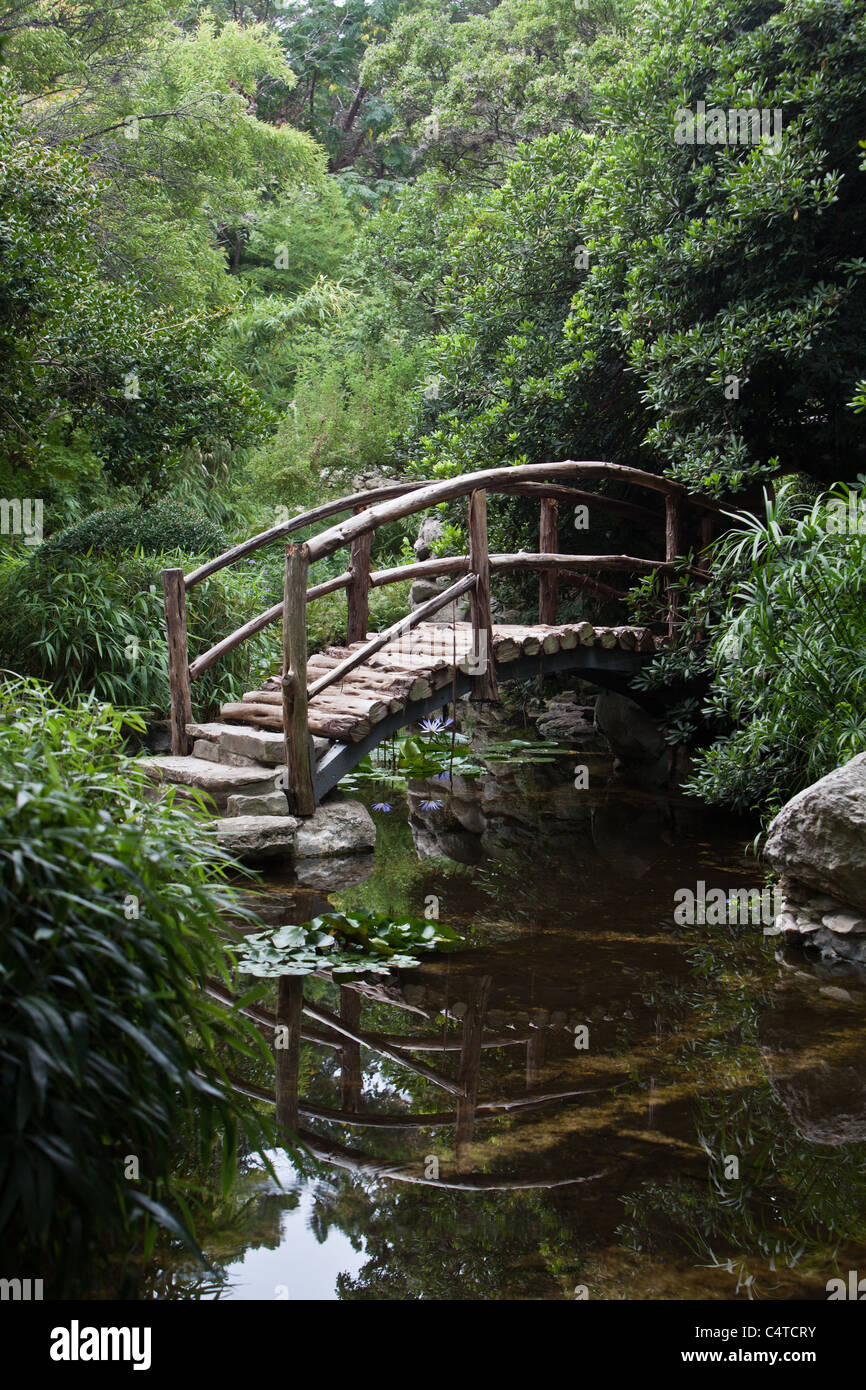 Wooden Garden Arch High Resolution Stock Photography and Images - Alamy
