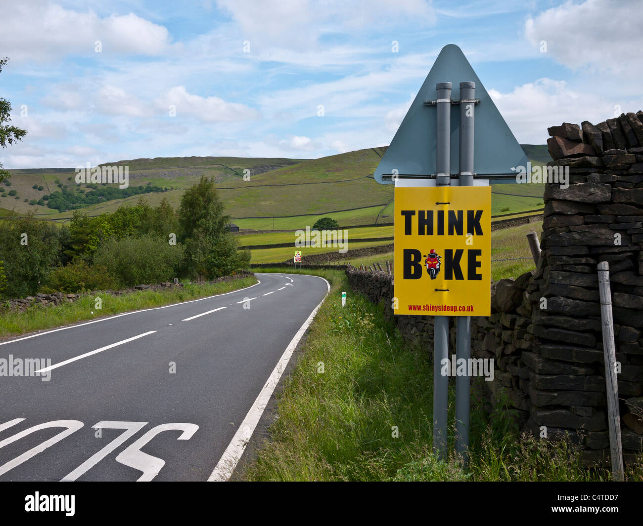 Glossop derbyshire sign hi-res stock photography and images - Alamy