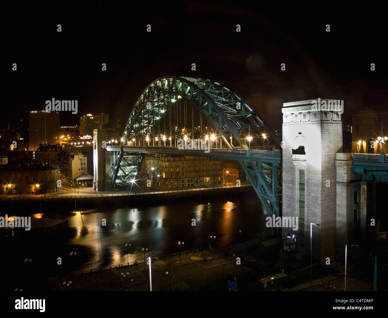 Steel tyne bridge hi-res stock photography and images - Alamy
