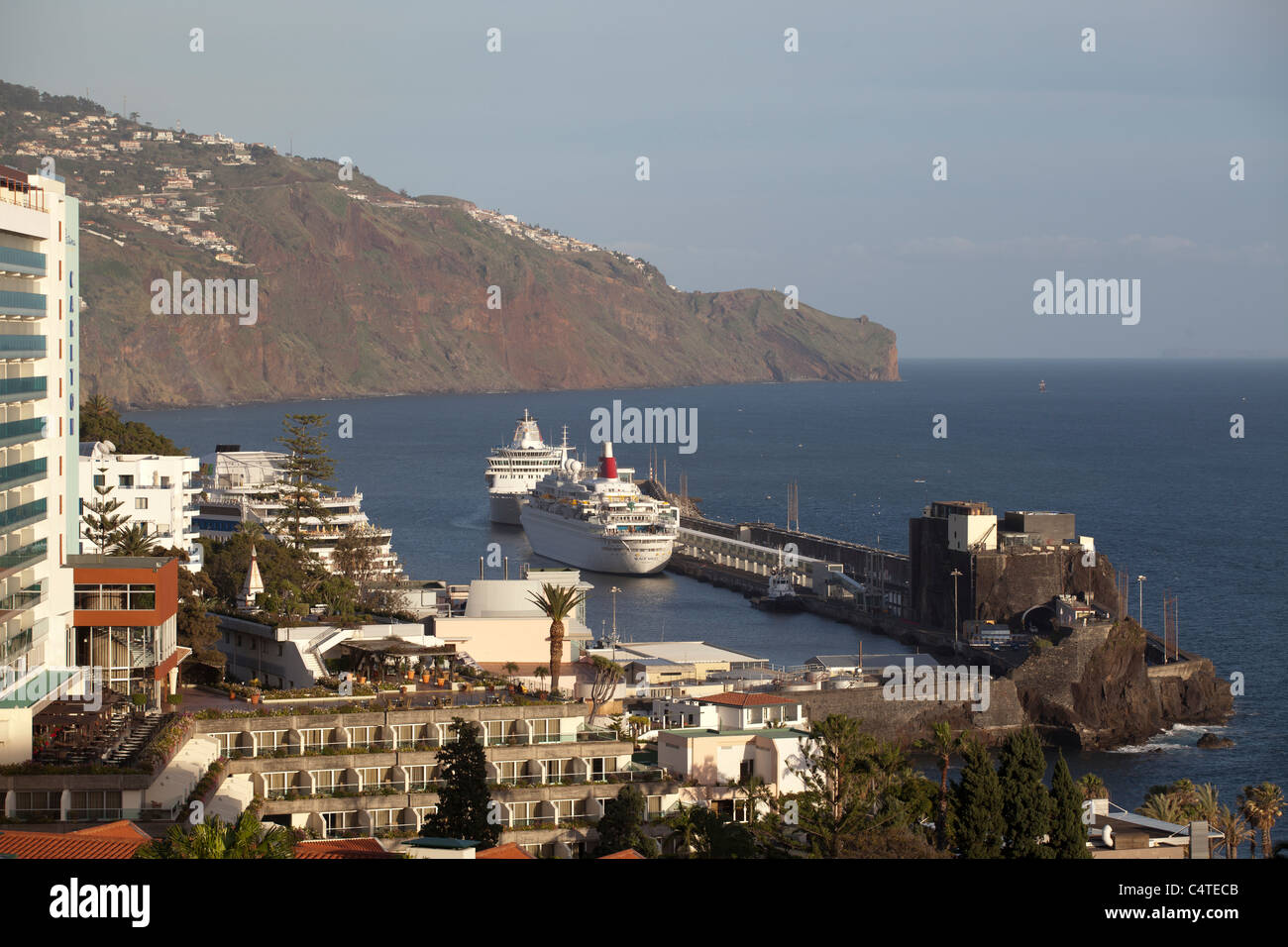 Funchal harbour Madeira Stock Photo - Alamy