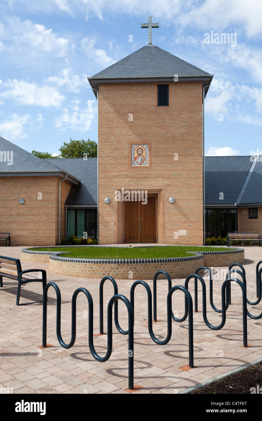 Modern church exterior hi-res stock photography and images - Alamy