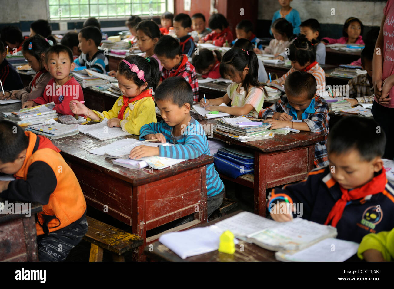Chinese poor pupil hi-res stock photography and images - Alamy
