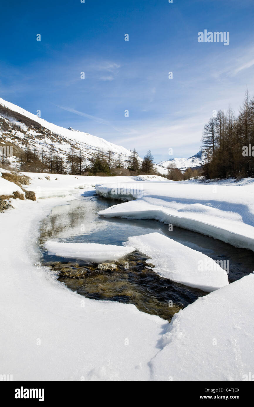 Bodies floating in river hi-res stock photography and images - Alamy