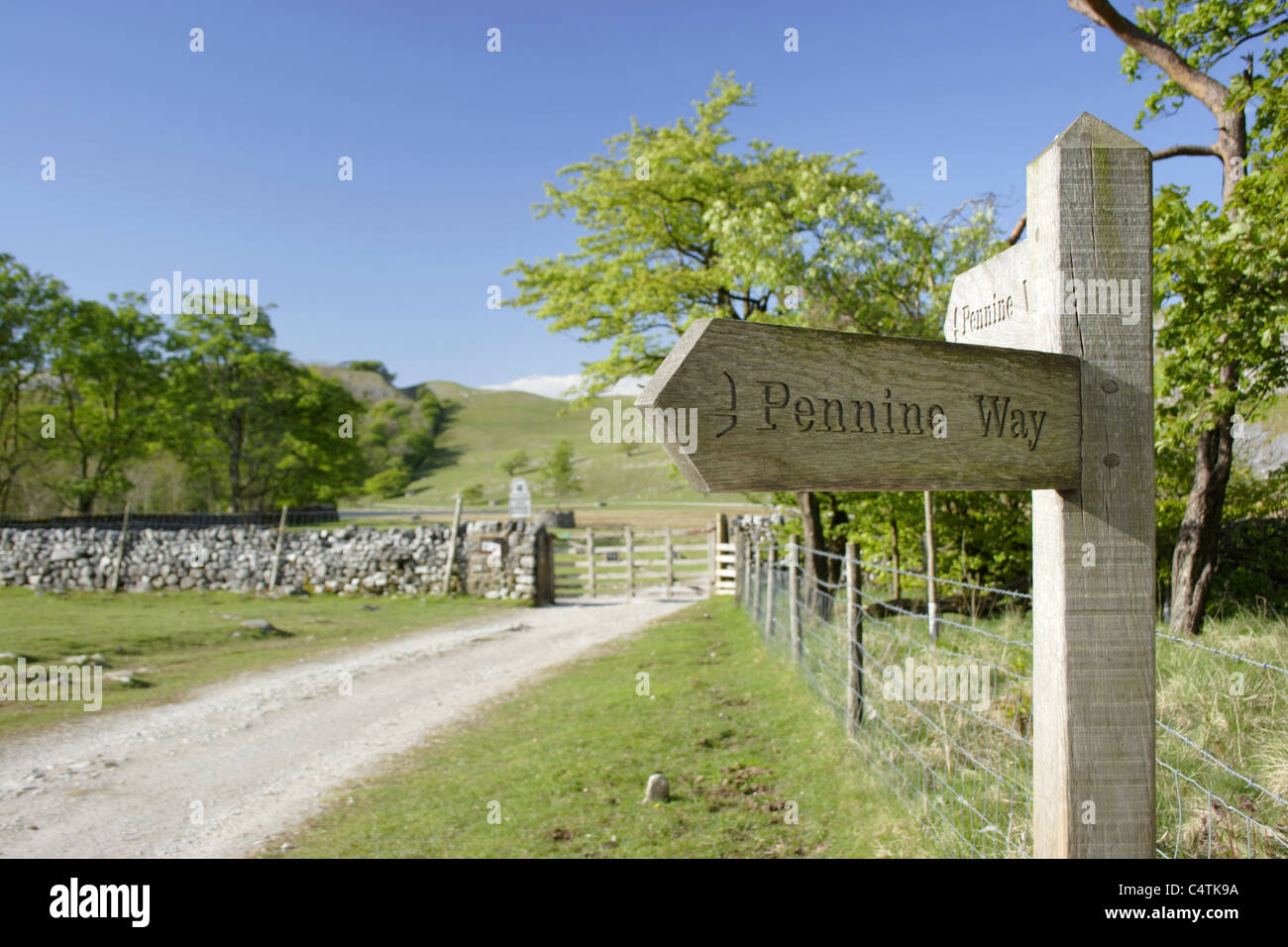 Pennine way sign hi-res stock photography and images - Alamy