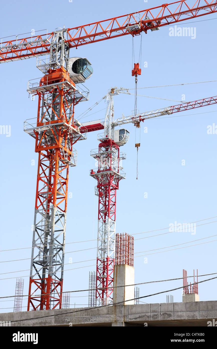Elevating cranes hi-res stock photography and images - Alamy